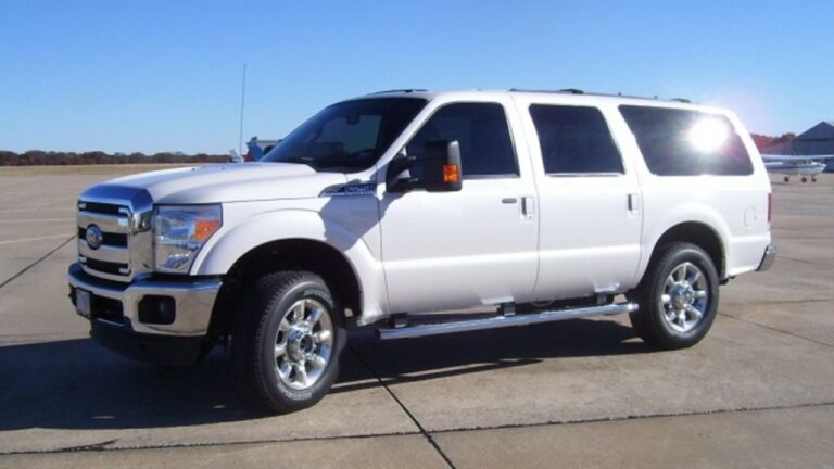 2025 Ford Excursion: Release Date, Specs, & Towing Capacity