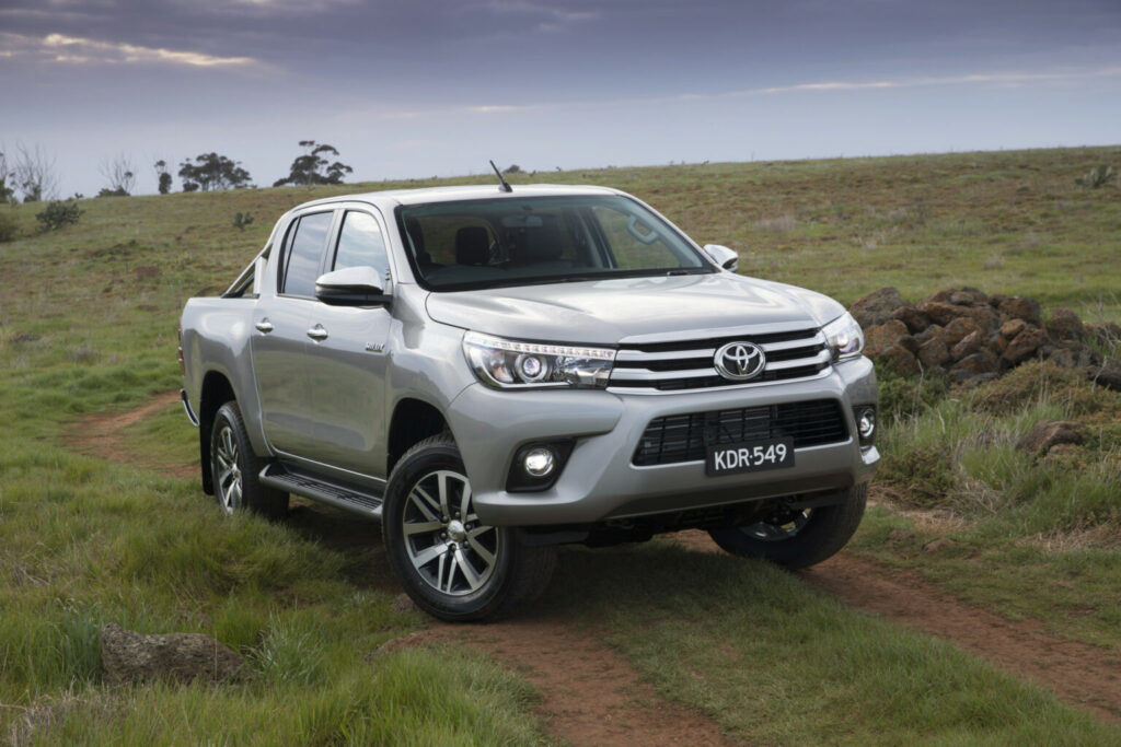 2025 Toyota Hilux Price, Specs, Upgrade, and Hybrid News